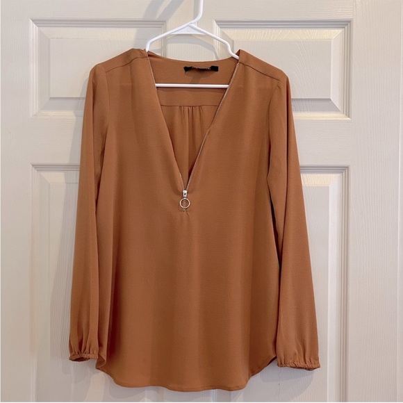 Zac & Rachel | Tops | Zac Rachel Zipper Top | Poshmark